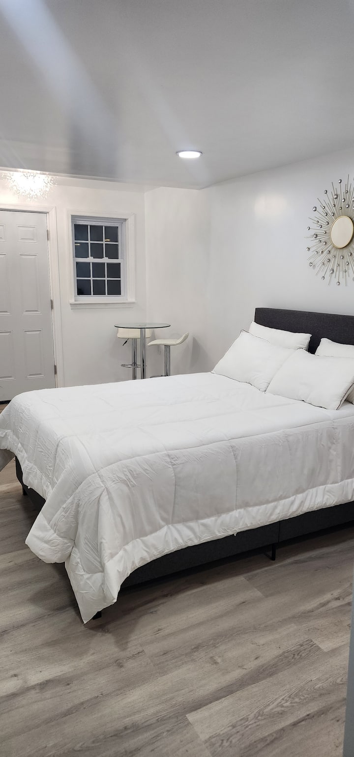 Modern Studio Retreat| Private Entrance| Near Nyc - Englewood, NJ