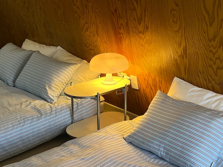 ! Spring Sale ! 홍대입구역6분/연남동/best For 3-5person - Seoul