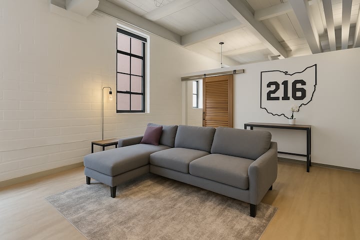 Airy Loft W/ Exposed Beams• Stylish + Comfortable - Cleveland, OH