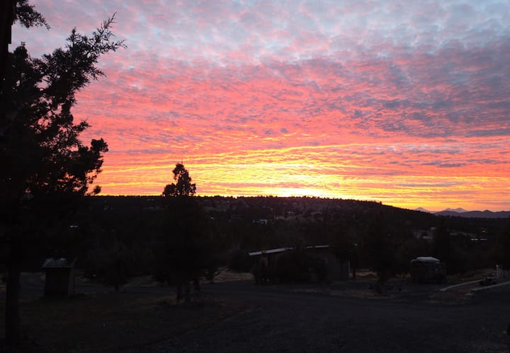 Juniper Canyon Mountain Lookout - Prineville Reservoir State Park, Prineville