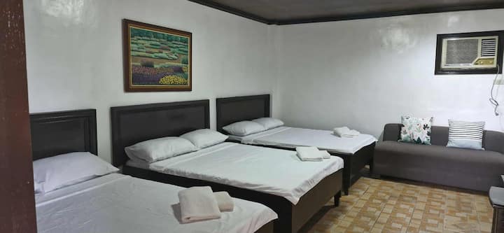 Jogima Farm & Resort Bulakan Family Room For 6 Pax - Bulakan