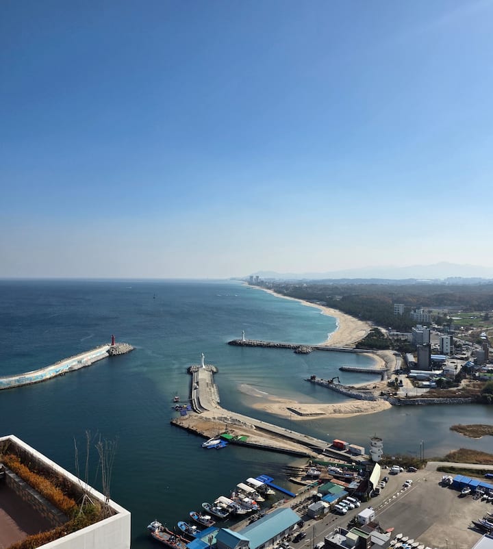 강릉 사천 일출 오션뷰 # 주문진 
# 가족 # 친구 # 연박할인 # 힐링  레지던스 호텔 - South Korea