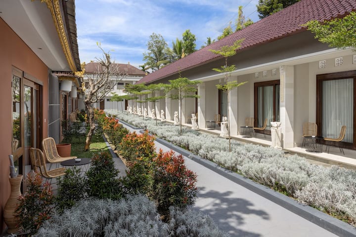 20% Off |Tranquil Mountain Escape With Garden View - Besakih