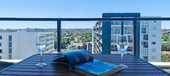Modern Highrise With Panoramic Views · Carlingford - Castle Hill
