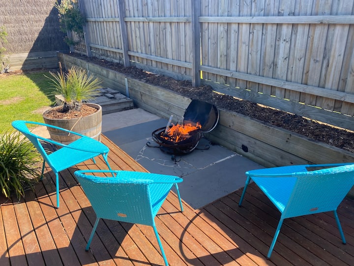 Spacious 4 Bdrm Home Close To Whites Beach Torquay - Torquay