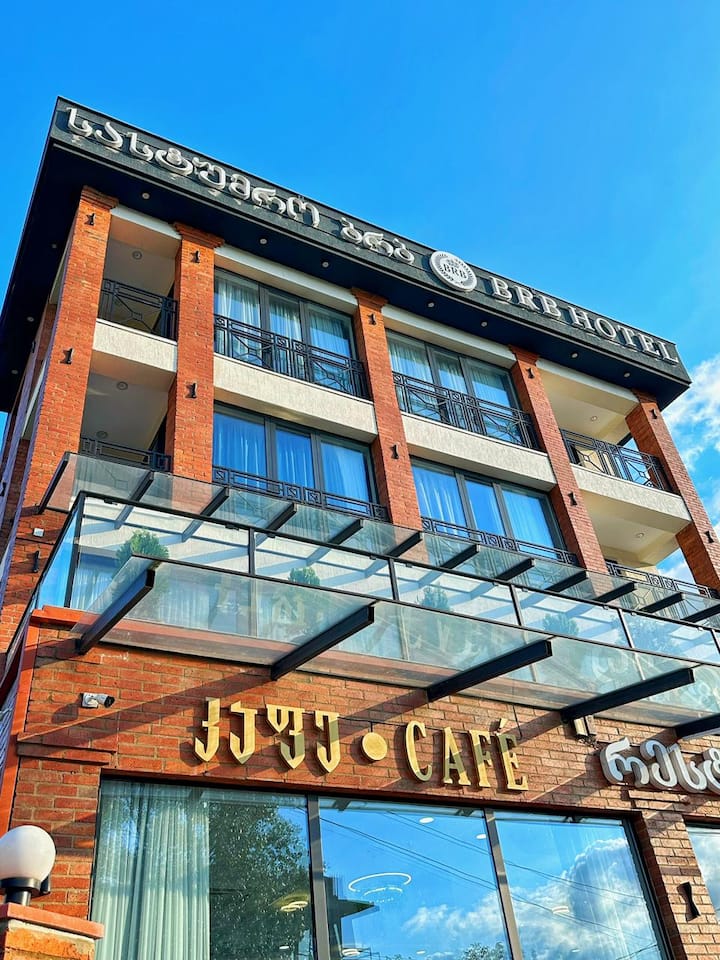 Hotel Of Family Atmosphere - Tbilisi