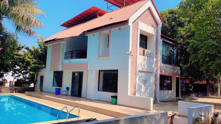 4bhk Bungalow With Private Pool - Thane