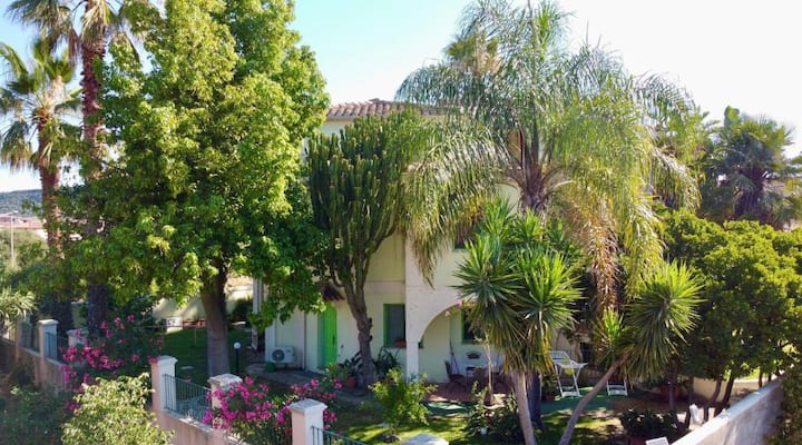 Come In Famiglia, Vicino Al Mare. - Bari Sardo