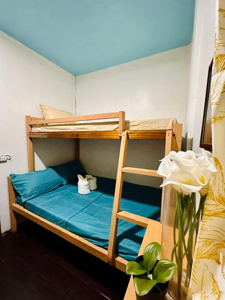 Your Cozy, Budget-friendly Home Away From Home. - El Nido, Philippines