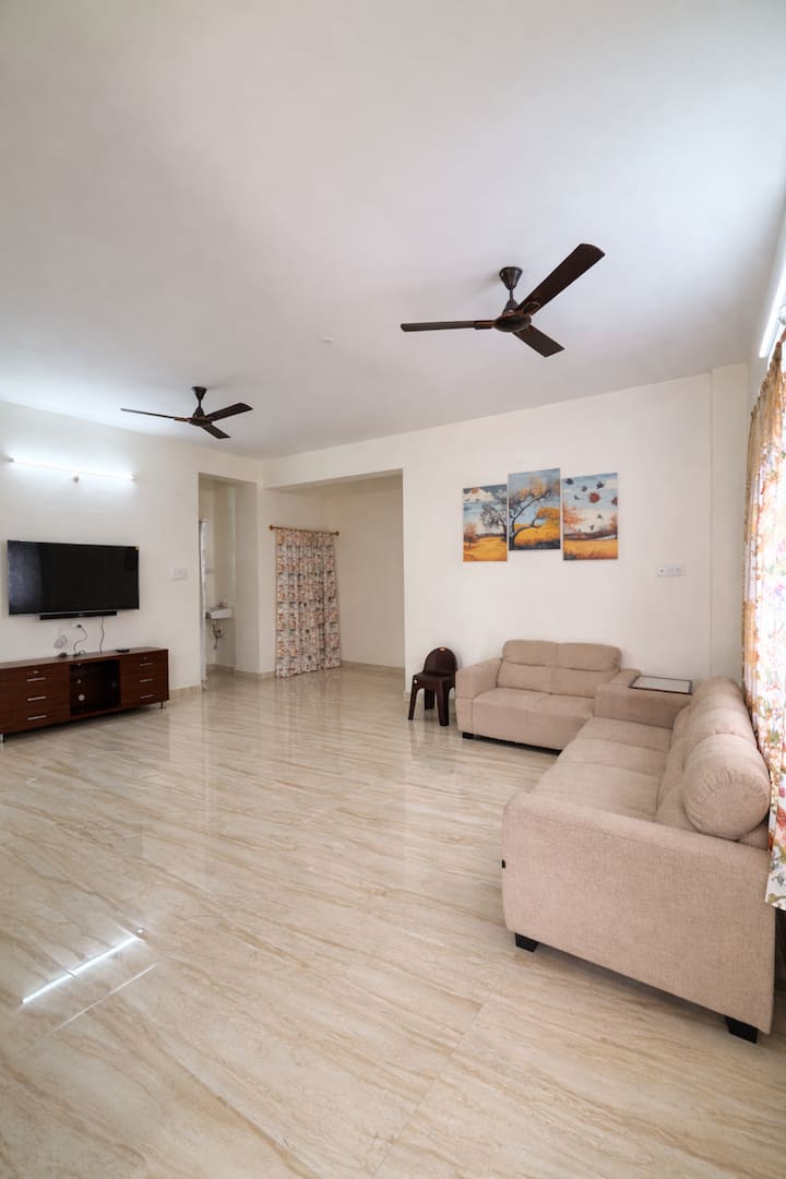 Centrally Located 3 Bhk - Hyderabad