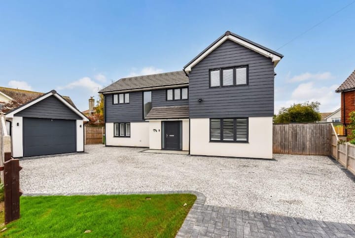 Beautiful House Meters From The Beach! - Littlehampton