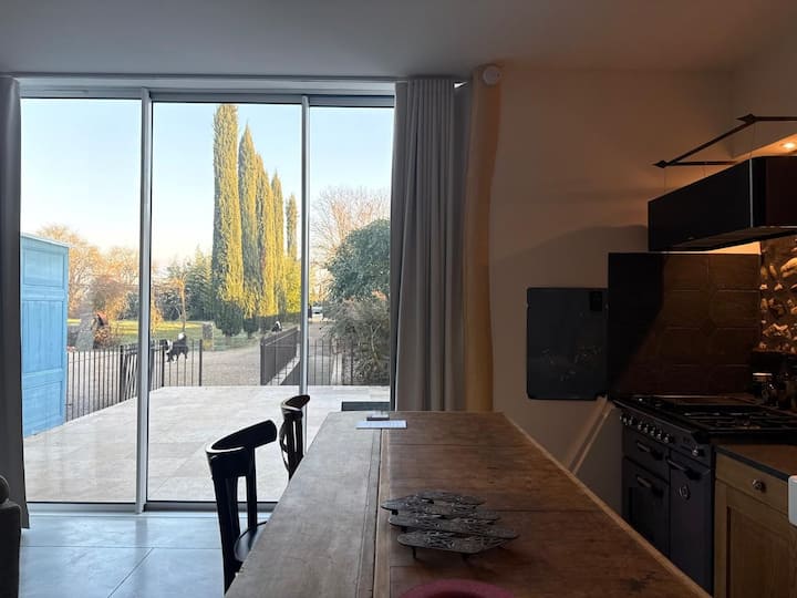Gîte Avec Terrasse Dans Une Propriété Agricole - Ambérieu-en-Bugey