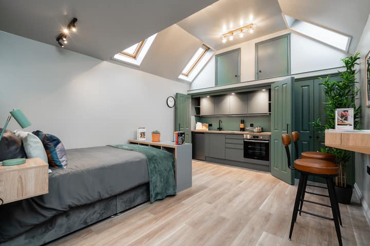 Stylish Furnished Modern Studio For Living Well - Bicester