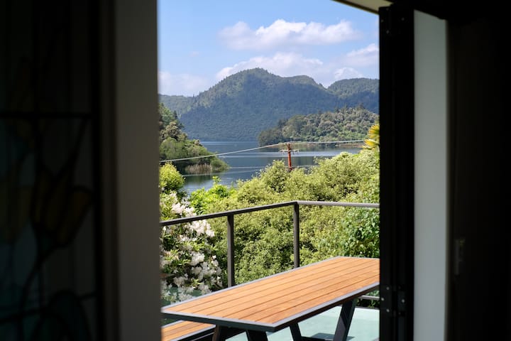 Lake Views, Kayaks, Family Friendly - Rotorua