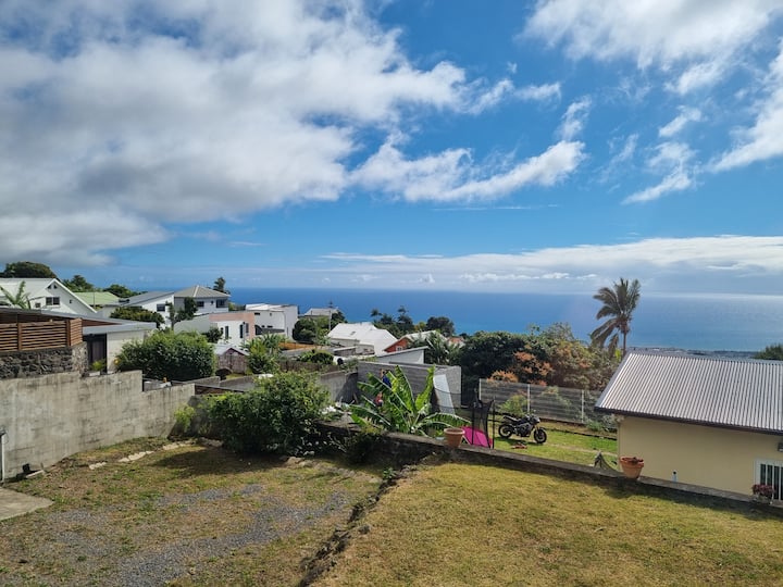 La Maison Bleue - Saint-Denis