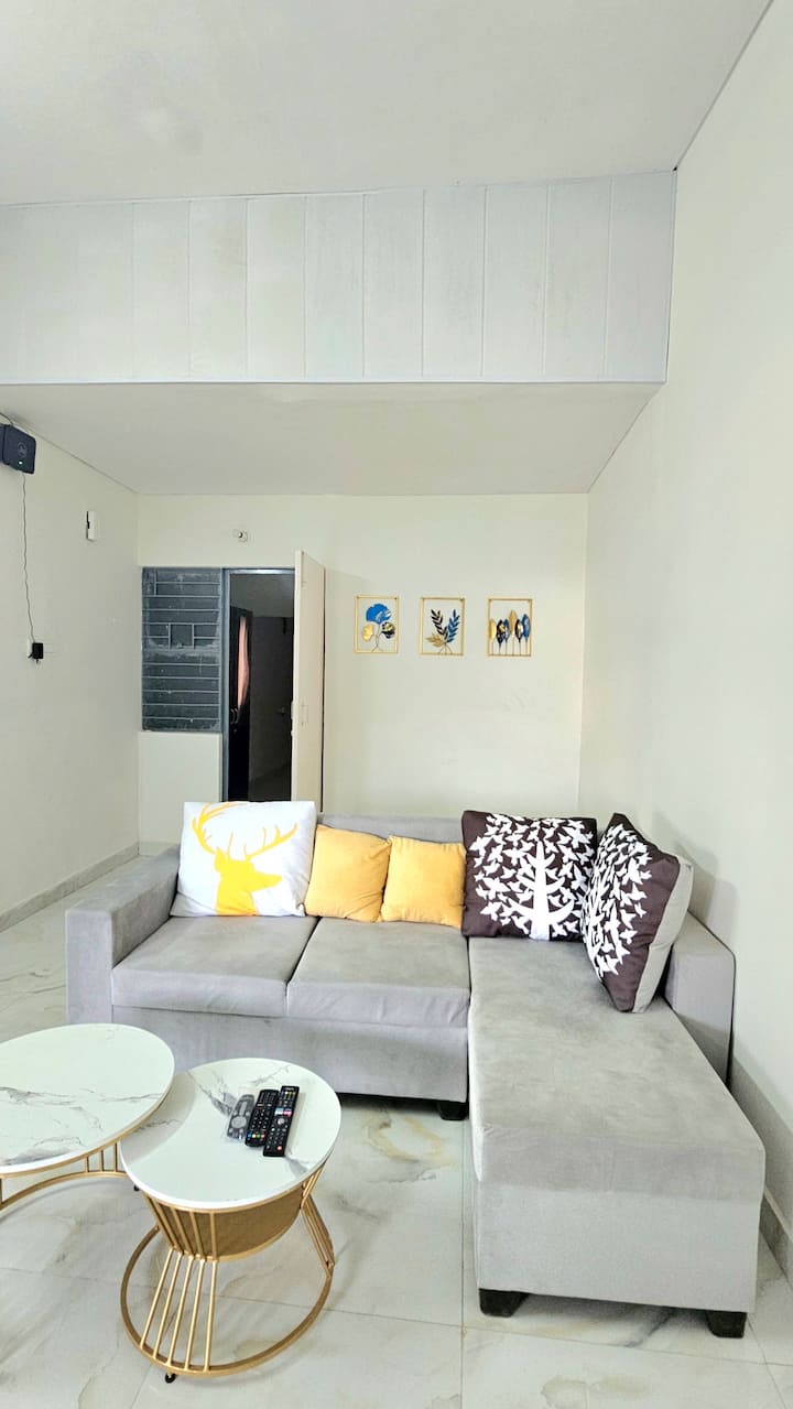 Comfort Stay (The Stay Network) 
Cozy, Modern - Lucknow