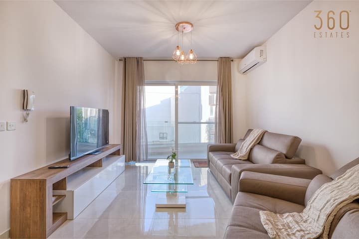 Serene Naxxar Escape | 3br W/ Balcony & Cozy Vibes - Malte