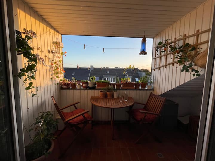 Wohlfühlwohnung Mit Balkon üBer Kiels Dächern - Kiel