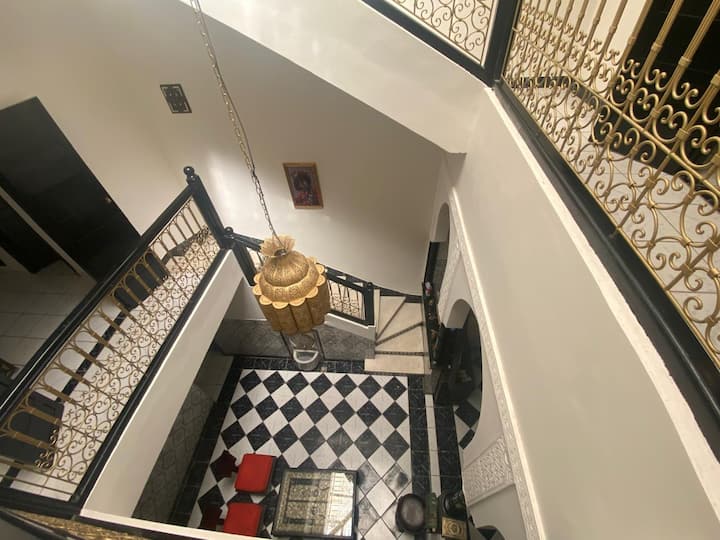 Riad Dans Une Résidence Calme, Sécurisée + Piscine - Marrakech