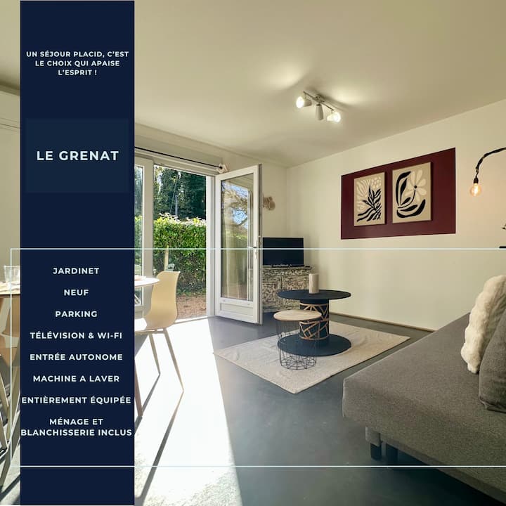 Le Grenat - Parking - Extérieur - Mont-de-Marsan