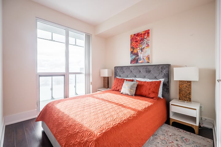 Bright High Floor 1 Br In The Heart Of Downtown - Toronto