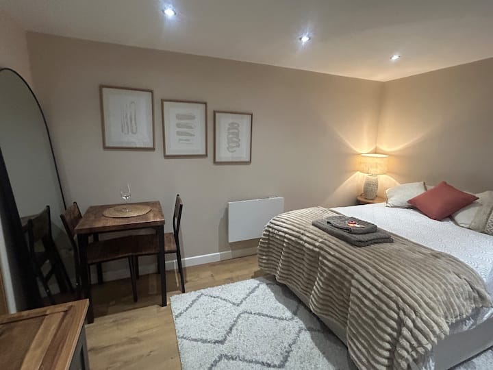 Cosy Cabin - Berkshire