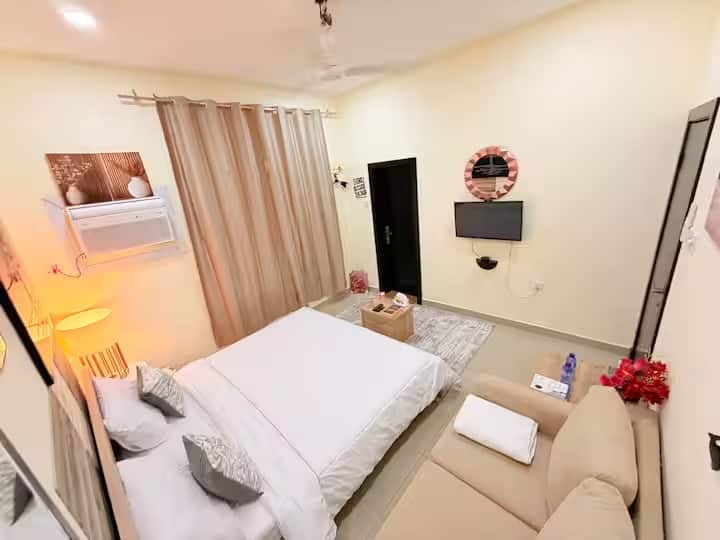 5 Minutes Drive To Juffair Cozy Studio Apartment - Manama