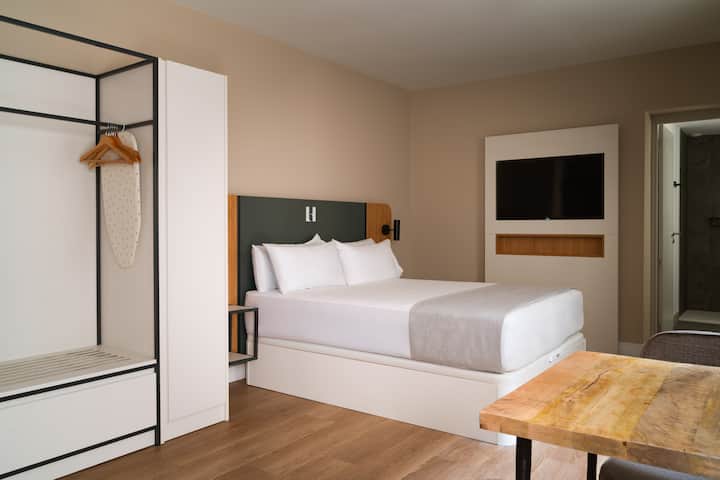 Limehome Palma Marina | Comfort Double Suite - Palma