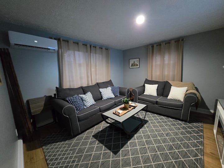 Cozy Downtown Home Near Owu With Free Parking - Delaware, OH