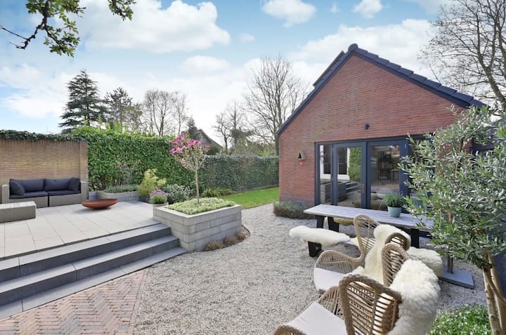 Stylish Family Home Near Amsterdam & Utrecht - Weesp