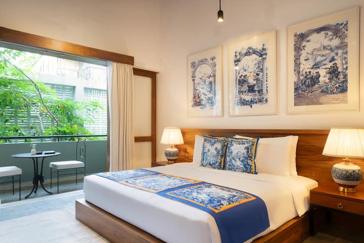 Luna Mews - Double Room With Balcony And Tub - Colombo