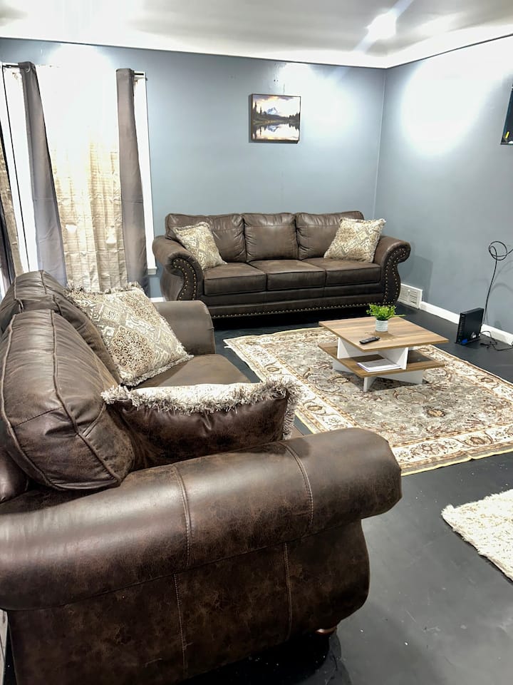 Your Favorite New Stay. Designed For Comfort - Detroit