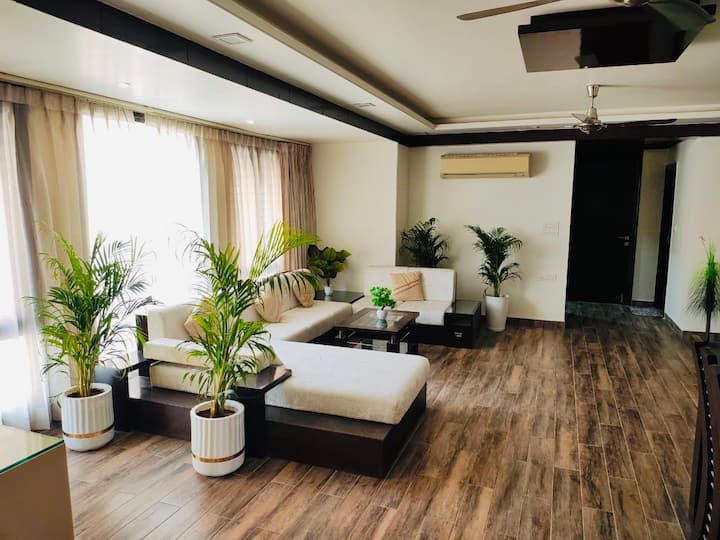Evergreen Retreat
3bhk Central Jpr Near Hawa Mahal - 