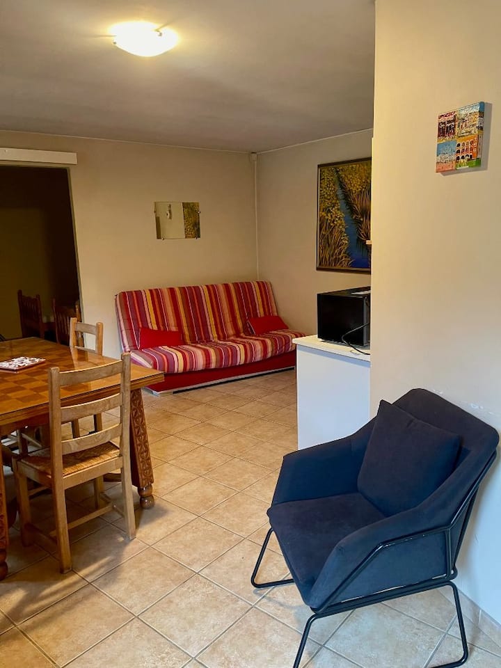 Gîte Convivial à Ternand - Beaujolais