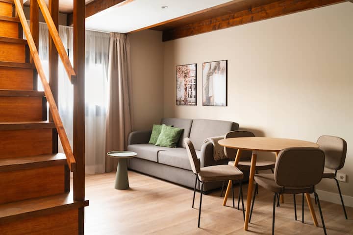 Limehome Palma Marina |1-br Duplex Suite +Sofa Bed - Palma