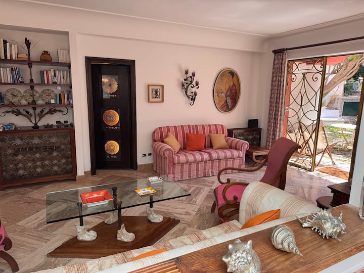 Luna Tu,
Casa Vacanze Capri - Capri