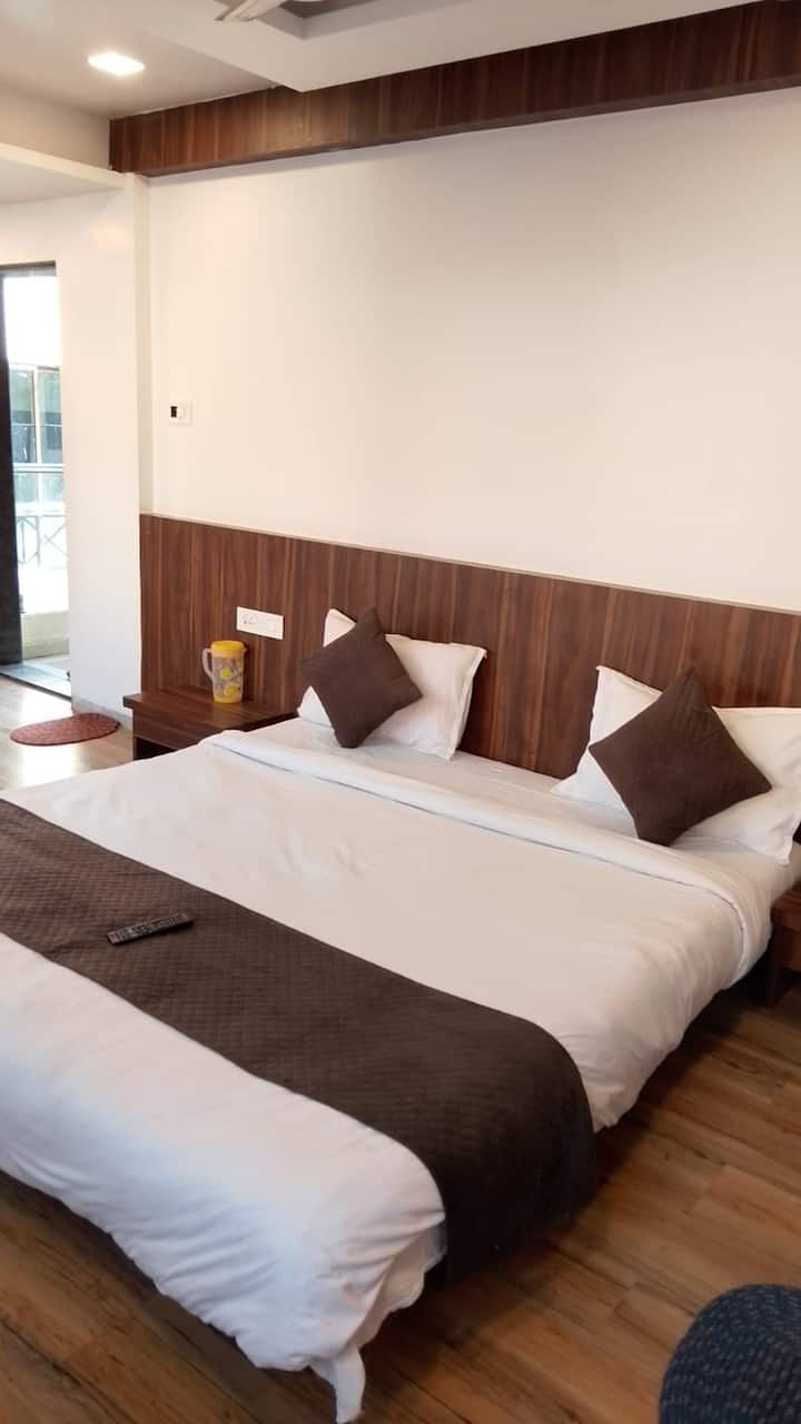 Executive Non-ac Room @ Hotel Sai Niwas - マハーバレーシュワル