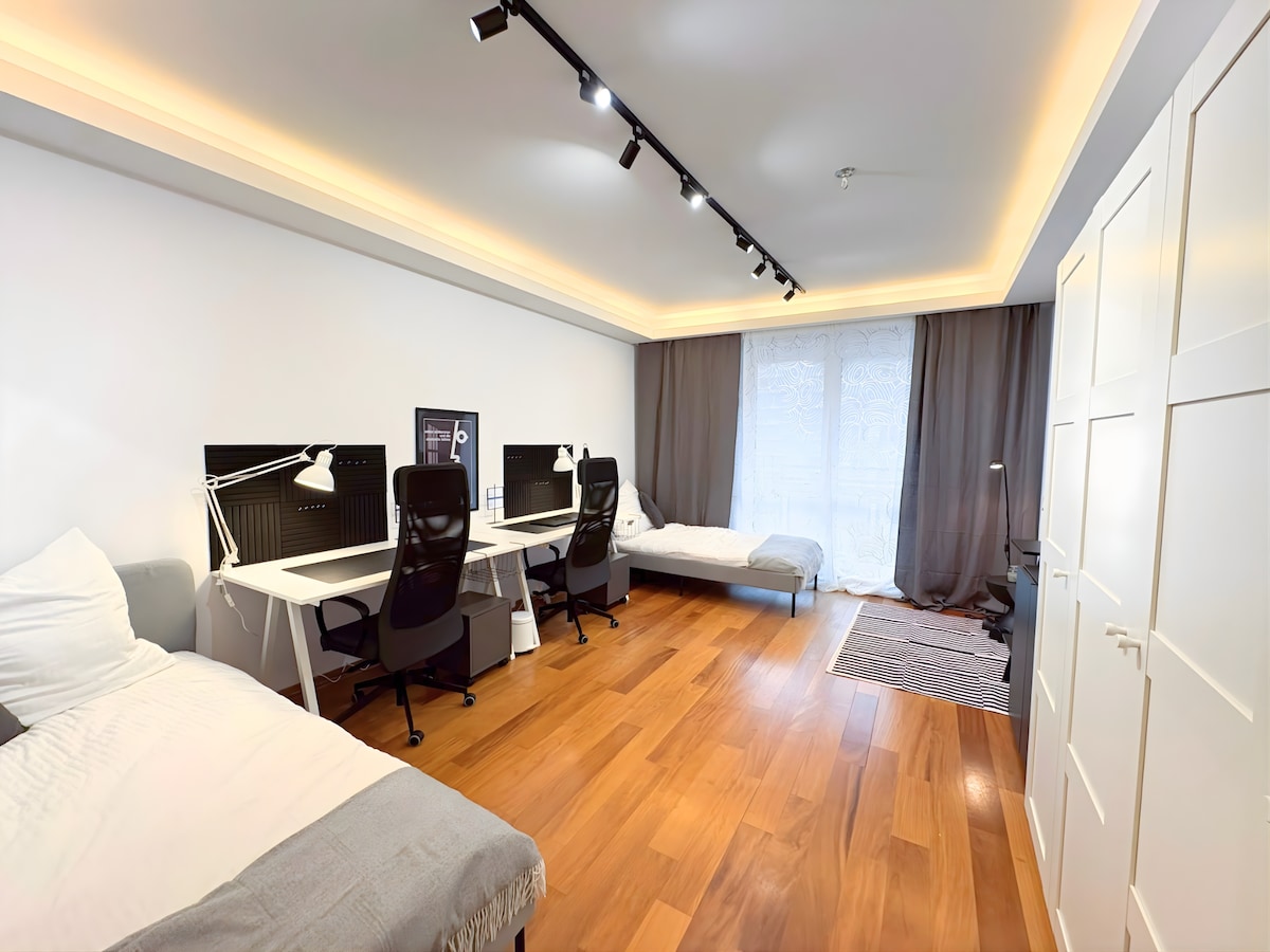 Black and White Studio - Apartments for Rent in Warsaw, Masovian ...