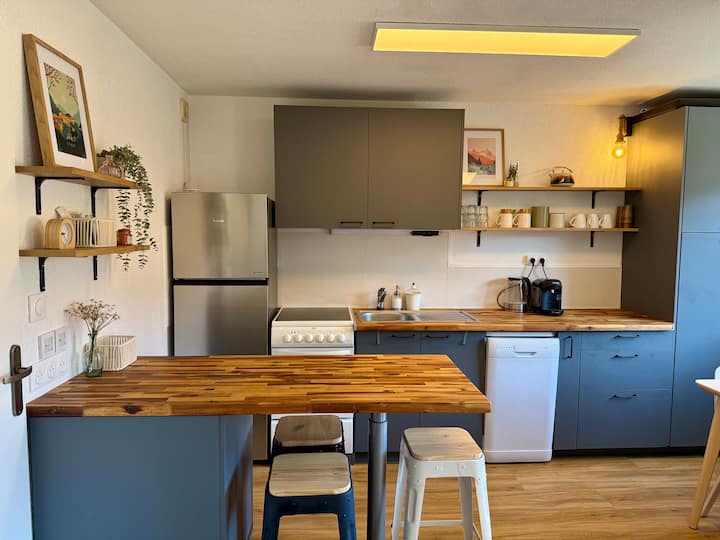 5p Au Pied Des Pistes - Parking - Briançon