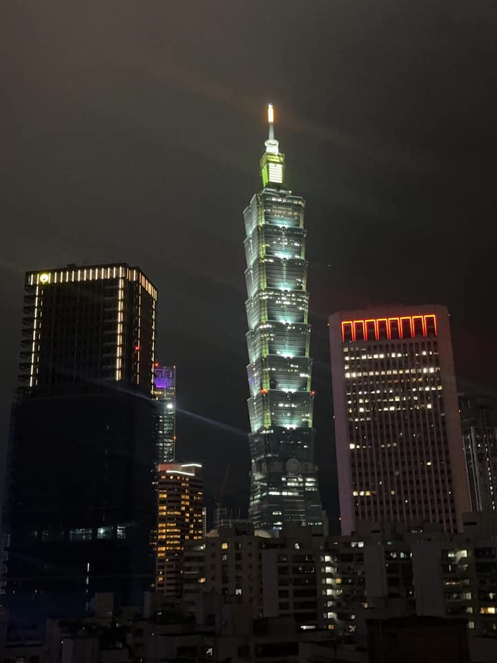 Parkside Oasis Suites - Beitou District