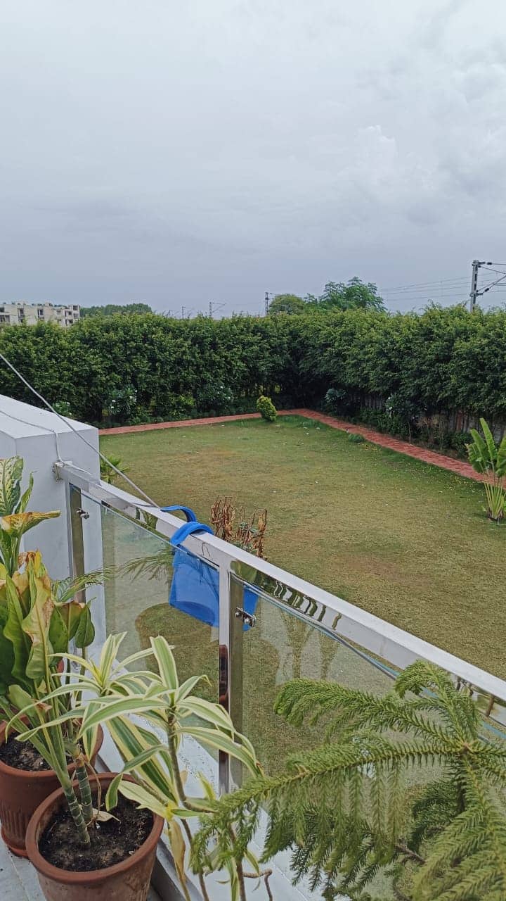 Romantic 2bhk- Private, Self Check-in-ground Floor - Sahibzada Ajit Singh Nagar