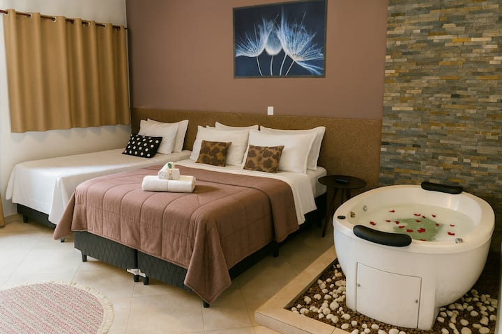 Suíte Triplo Superior | Com Hidro - Café Da Manhã - Águas de Lindoia