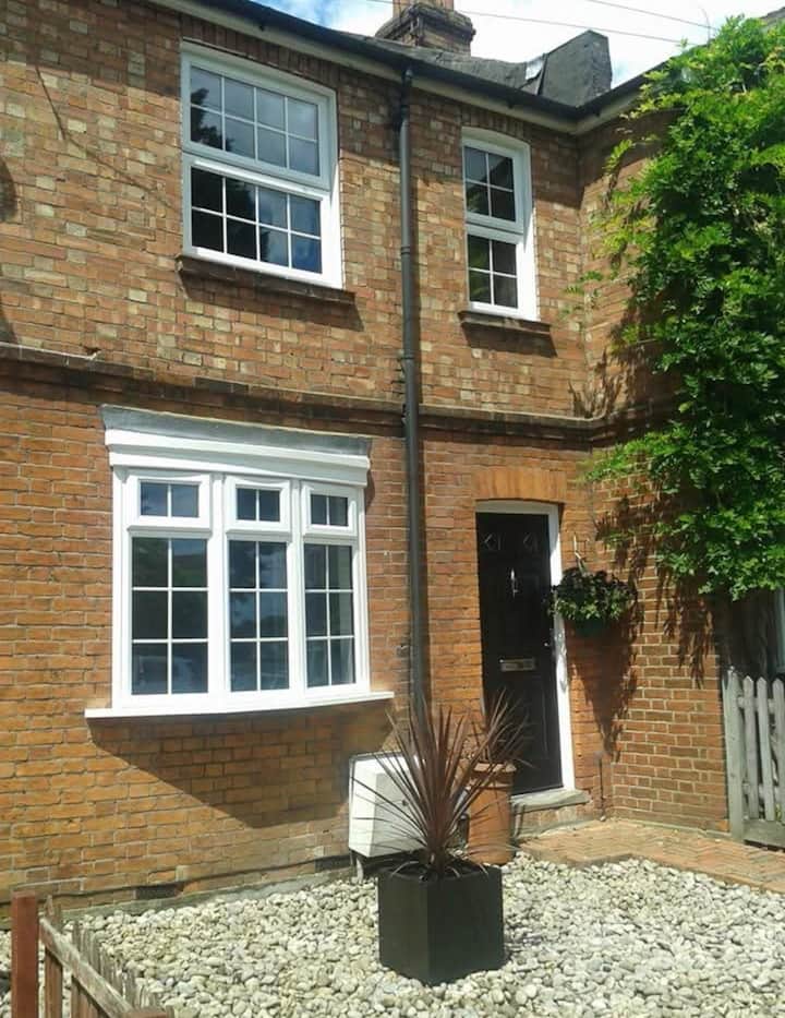 The Little Boutique House - Woking