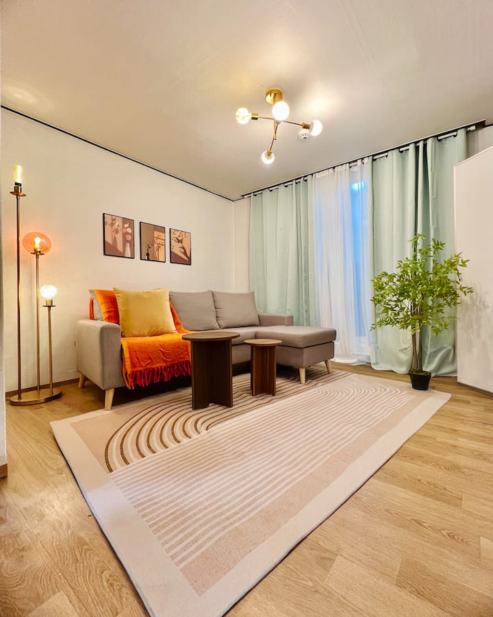 무료짐보관/공덕역5분.공항버스3분.arex/10인/가족숙소/비지니스숙소/7일예약 무료픽업 - Seoul