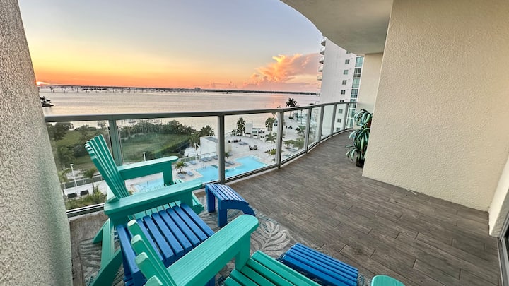 Resort Living Spectacular Views - Fort Myers, FL