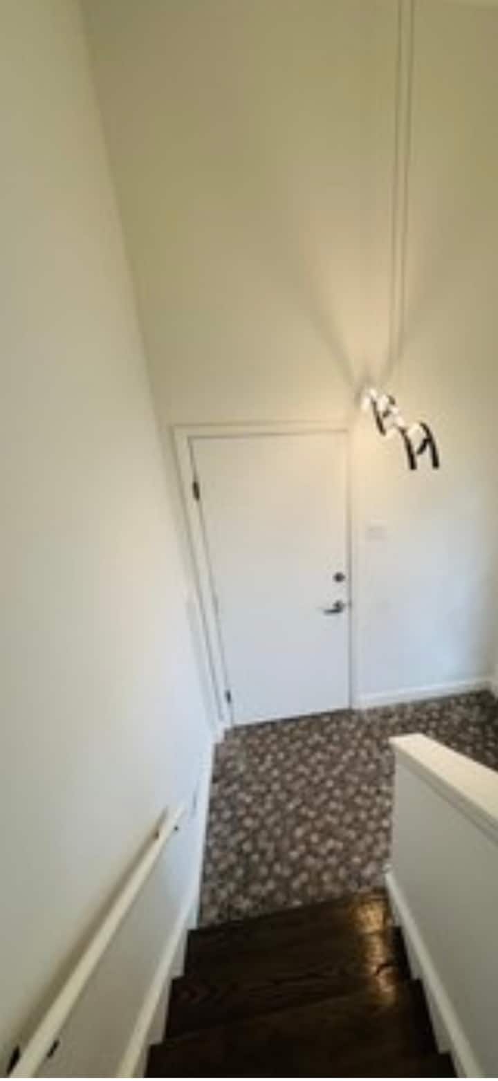 Newly Remodeled Spacious House - Gary, IN