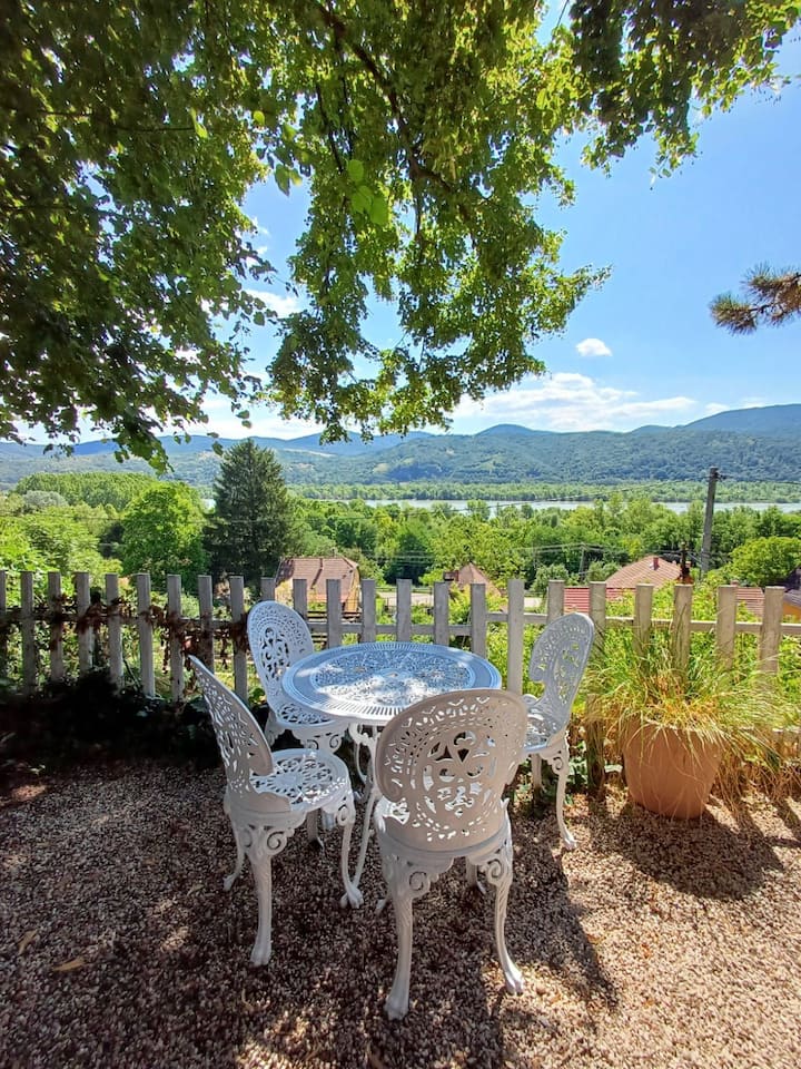 Fecskefészek Vendégház- Csodálatos Dunai Kilátás - Nagymaros