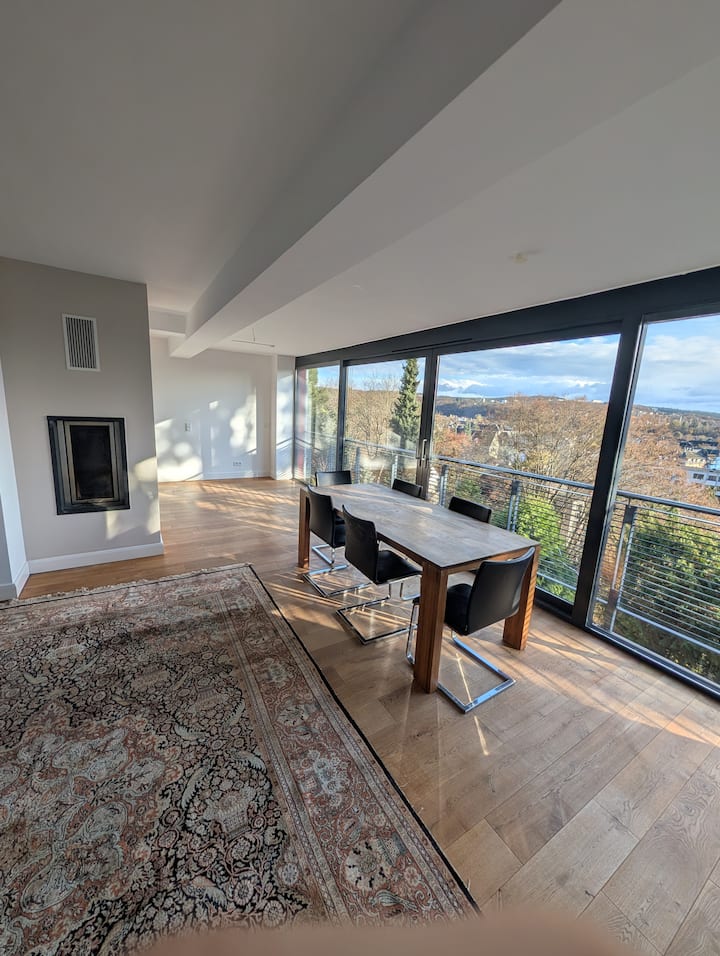 Große Stadtwohnung Mit Schönem Ausblick - Marburg