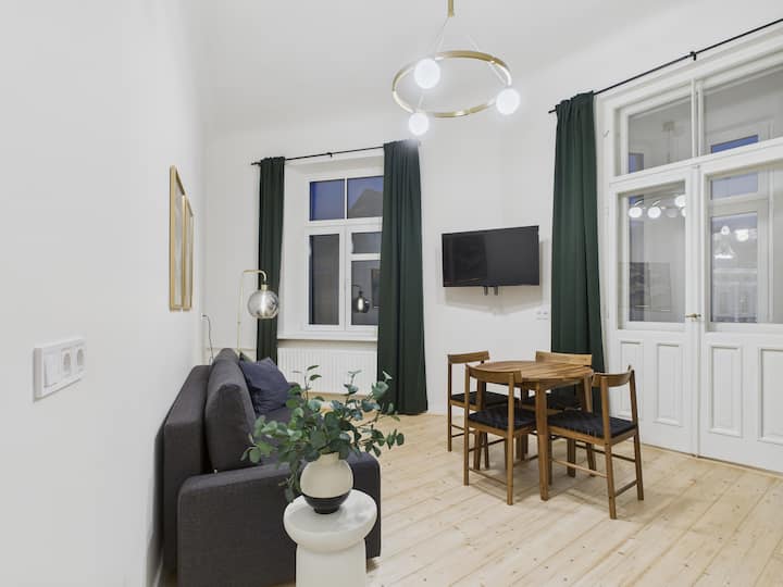 M9 Downtown Apartments - 1bd With A View Corner - Riga