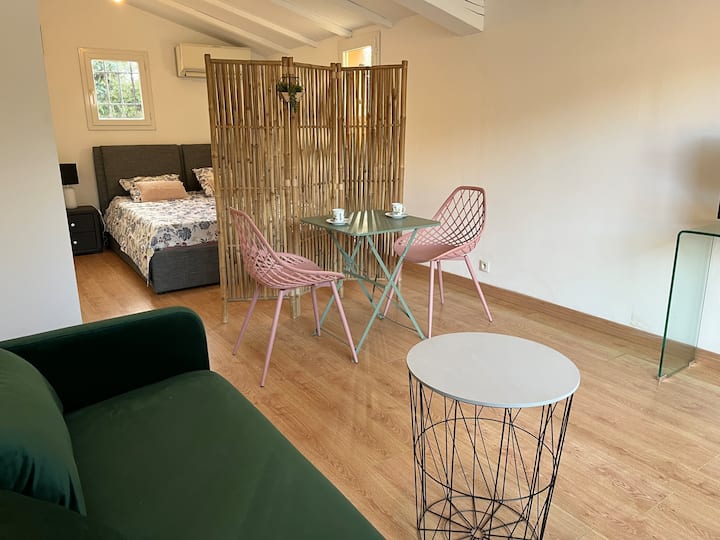 Studio Indépendt 2 Personnes Avec Piscine Partagée - Carpentras